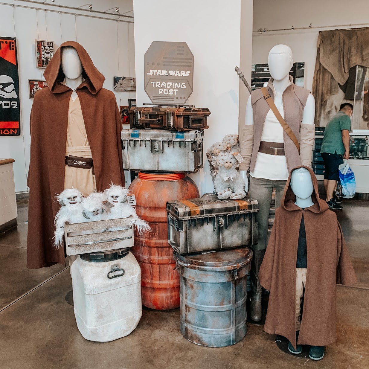 Star Wars Trading Post Opens at Downtown Disney ⋆ Disney Dopamine